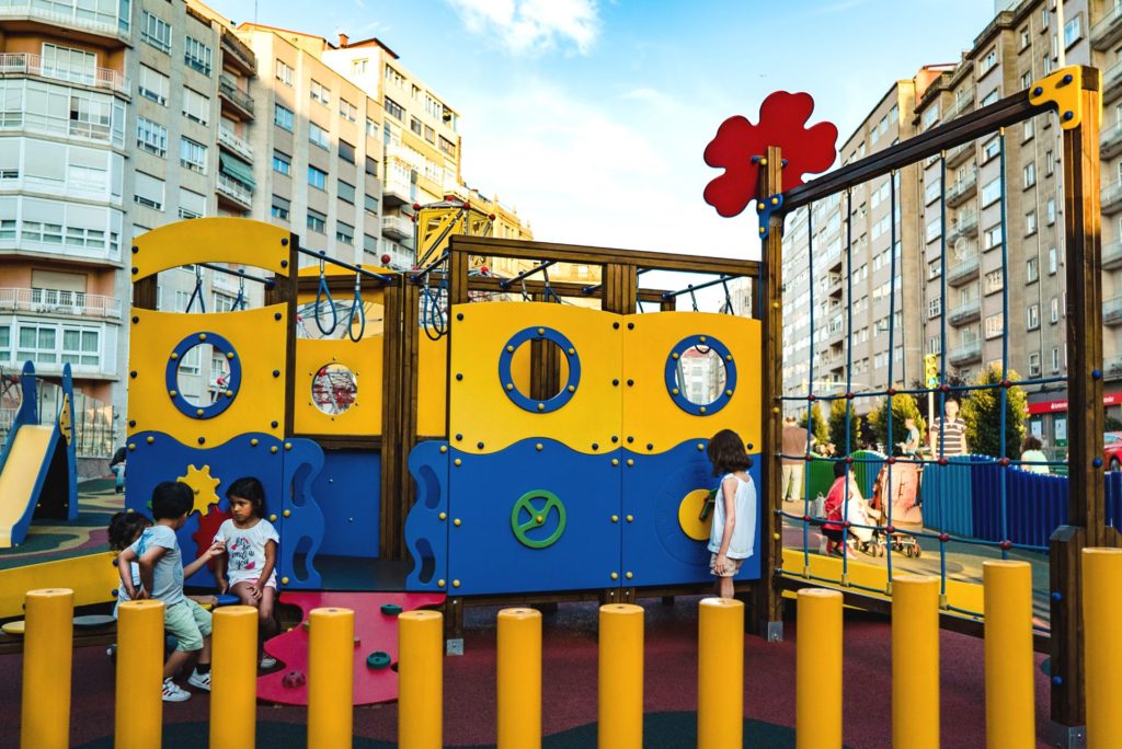 Los beneficios de un parque infantil para el desarrollo de los niños ...